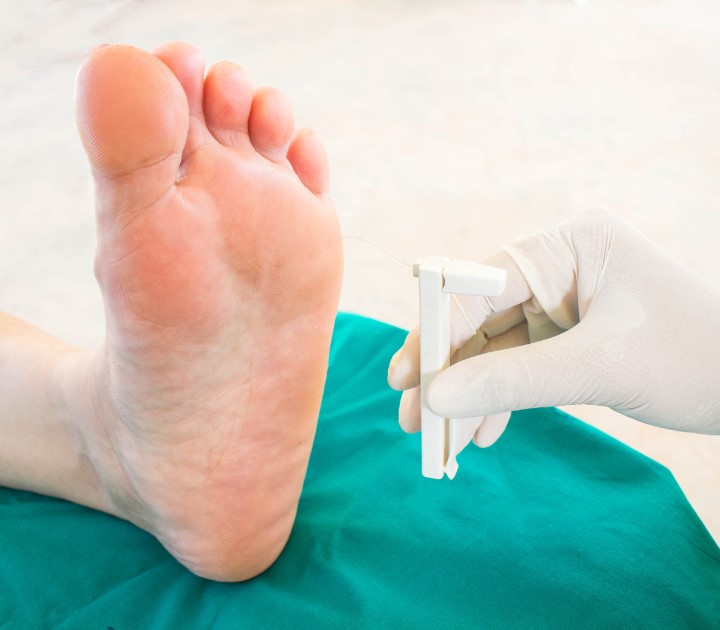 Peripheral Neuropathy: Recognizing the Early Symptoms